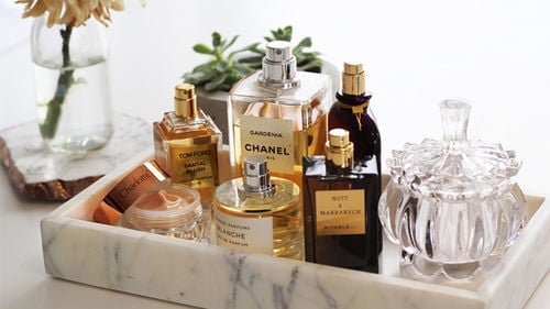 Classic Perfumes Everyone Should Try - simbaly